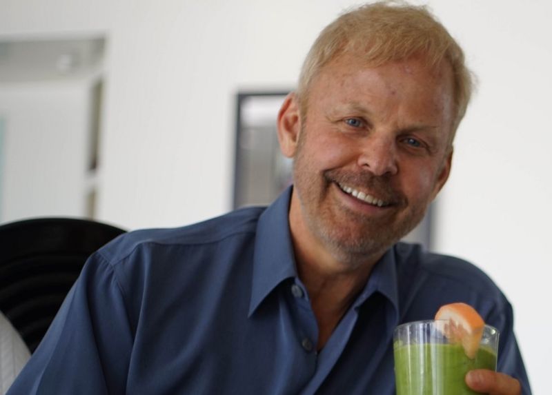 The dying officer treated for cancer with baking soda - BBC News