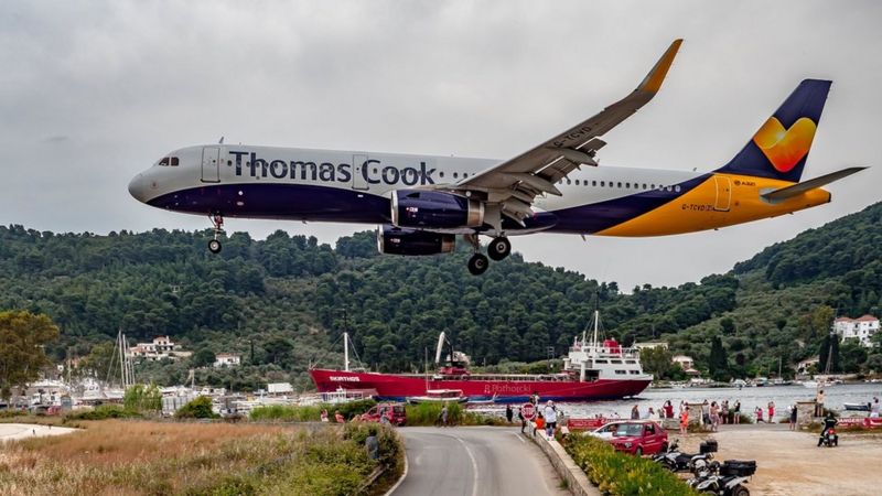Thomas Cook collapse: What happened to its planes? - BBC News