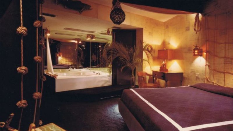 "Scarface": orgías, fiestas y cocaína en el hotel de Miami que inspiró ...