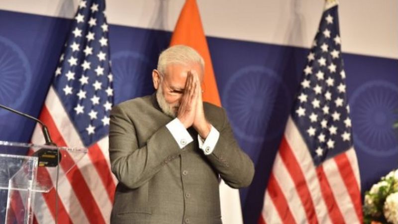 Donald Trump and Narendra Modi vow to fight terror together - BBC News