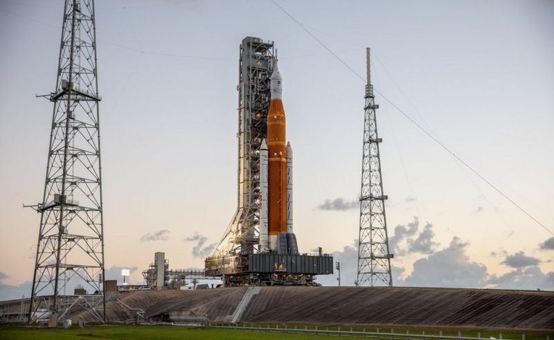 Missão Artemis: Nasa lança seu foguete mais potente da história em ...