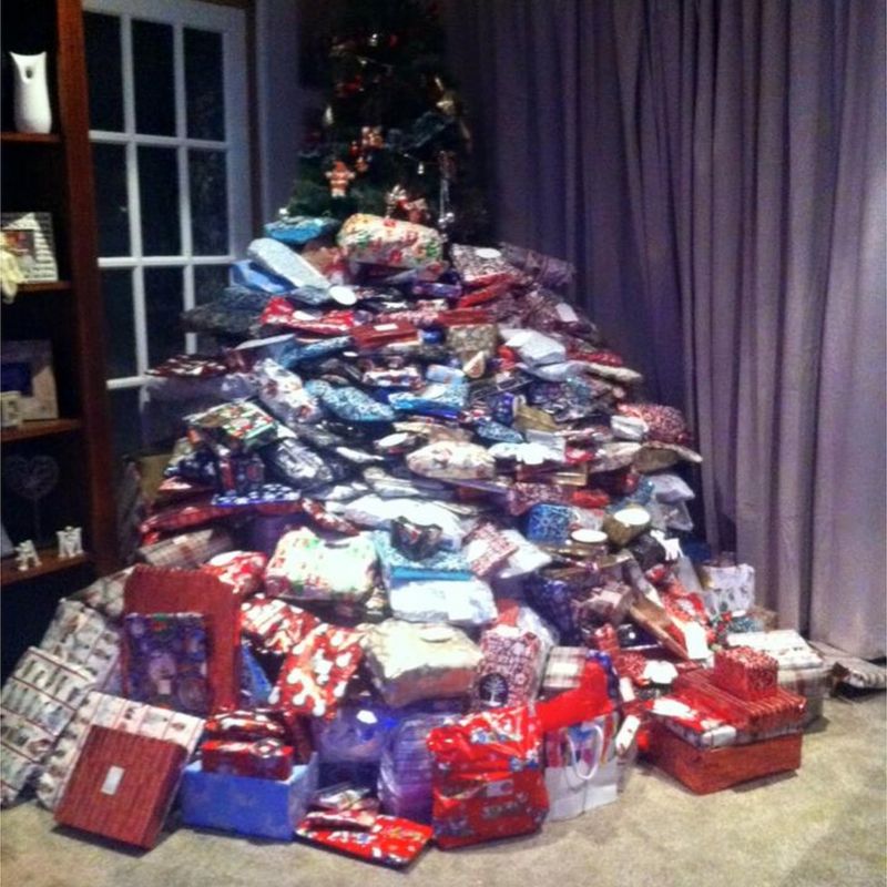 Mother's Christmas present mountain gets even bigger - BBC News