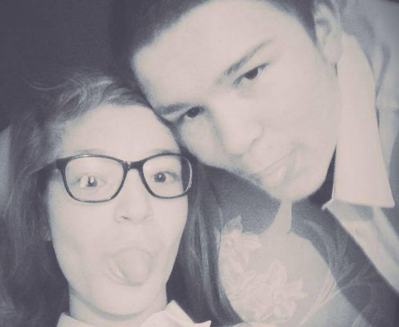 Kim Edwards: The girl who killed her mother and sister - BBC News