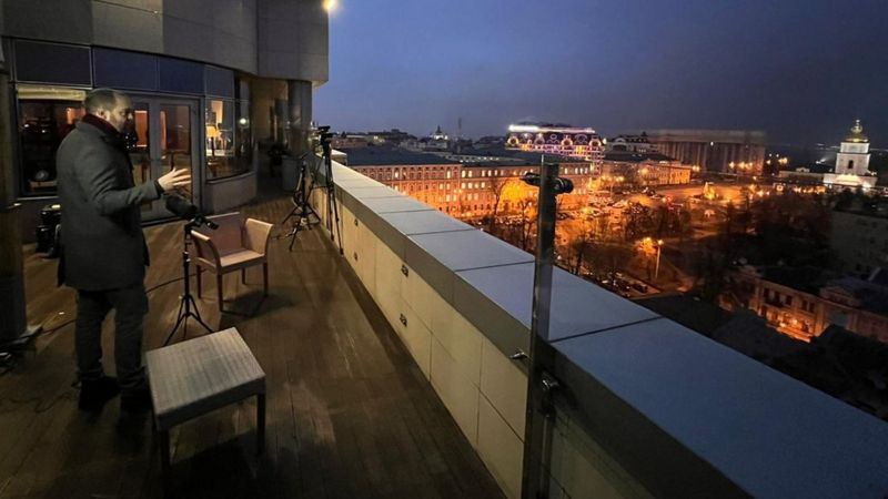 The war in Kyiv: Denial, darkness and then calm - BBC News