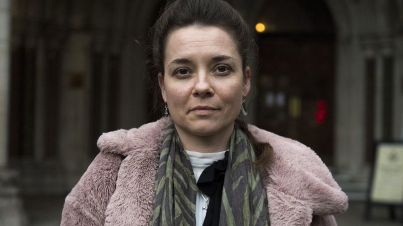 Pippa Knight: Mother's appeal over right-to-die case girl - BBC News