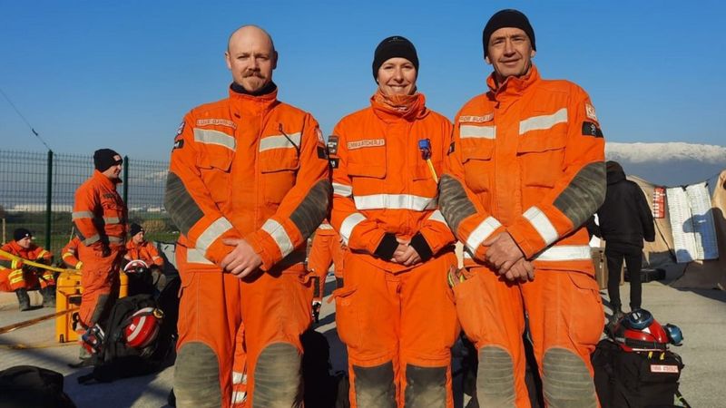 Turkey earthquake: Firefighter describes pressured rescue effort - BBC News