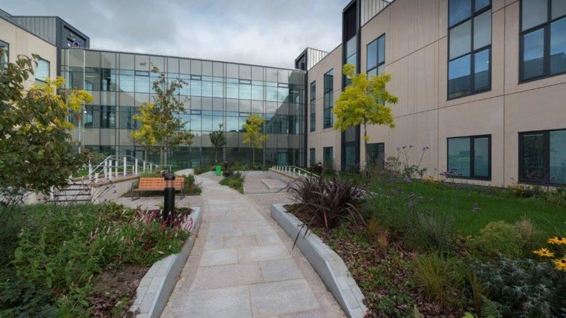 New Dumfries hospital opens its doors - BBC News