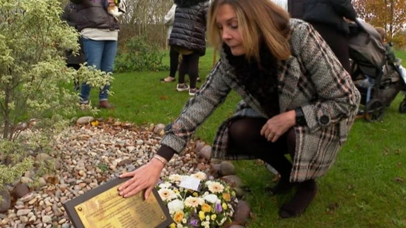 Birmingham's first Covid-19 memorial garden opens - BBC News