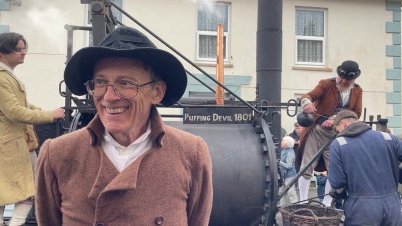 Cornwall town celebrates 40th Trevithick Day - BBC News