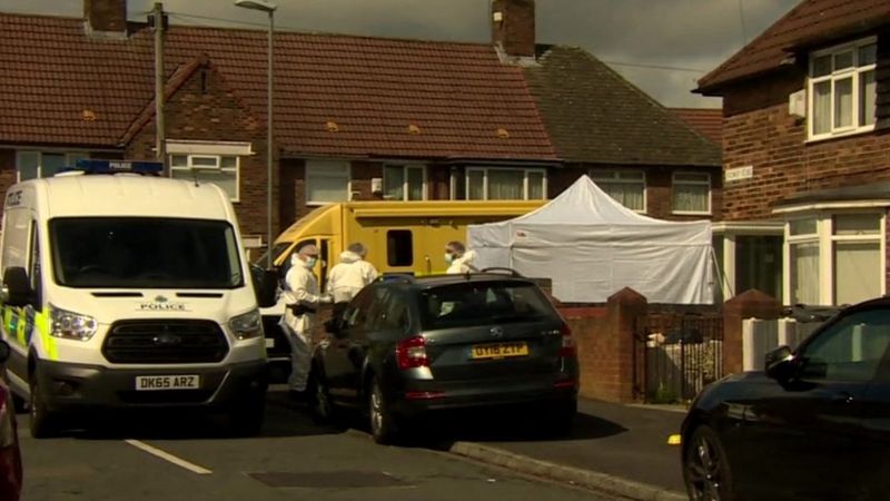 Murder arrest after woman found dead in Liverpool house - BBC News