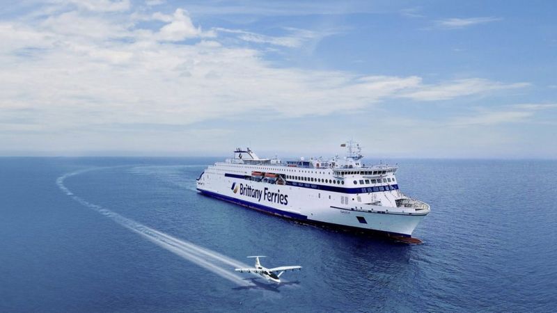 Cross-Channel 'flying ferries' concept revealed for Portsmouth route ...