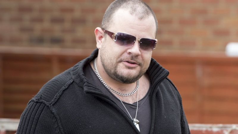 Mysterious 'Robin Hood' hackers donating stolen money - BBC News