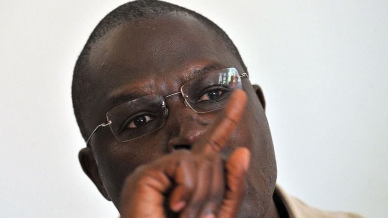 Khalifa Sall libéré après une grâce présidentielle - BBC News Afrique