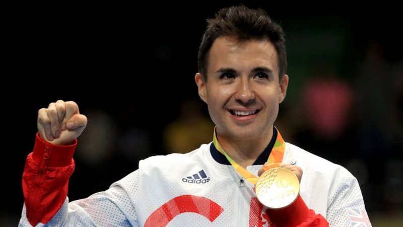 Paralympic table tennis player 'amazed' at award win - BBC News
