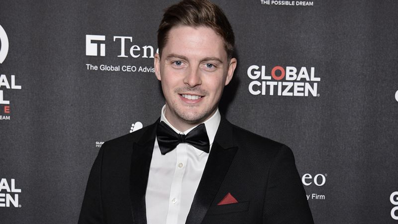 Dr Alex George named government mental health ambassador - BBC News