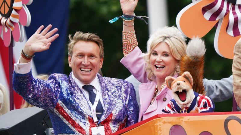 In pictures: Platinum Jubilee pageant - BBC News