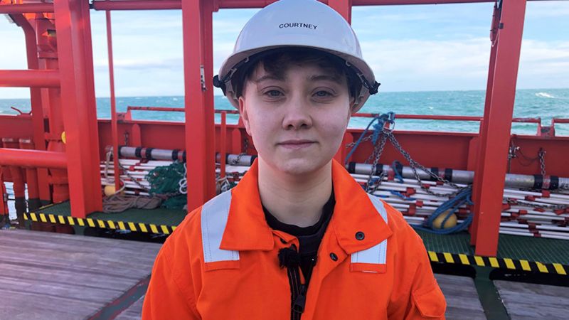 Shell's Jackdaw gas field given go-ahead by regulators - BBC News