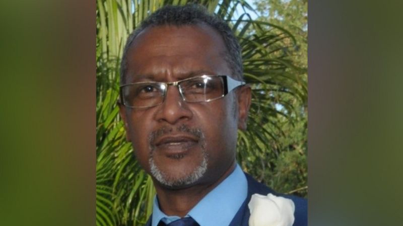 M25 crash driver Ethan Burdett admits causing four deaths - BBC News