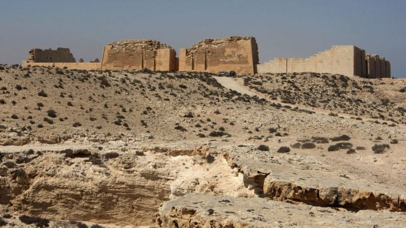 Cleopatra: Archaeologists discover tunnel underneath Egyptian temple ...