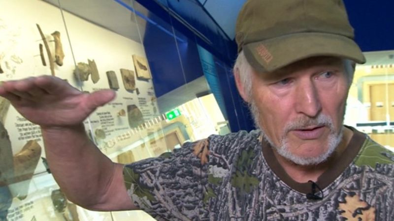 New museum at Kimmeridge for Etches Collection of fossils - BBC News