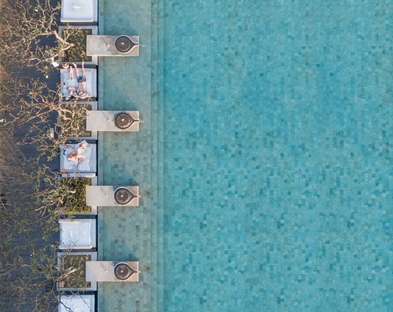 Photographer captures swimming pools from above - BBC News