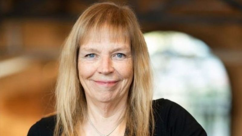 King's Birthday Honours 2023: Cornwall's Lindsey Hall made MBE - BBC News