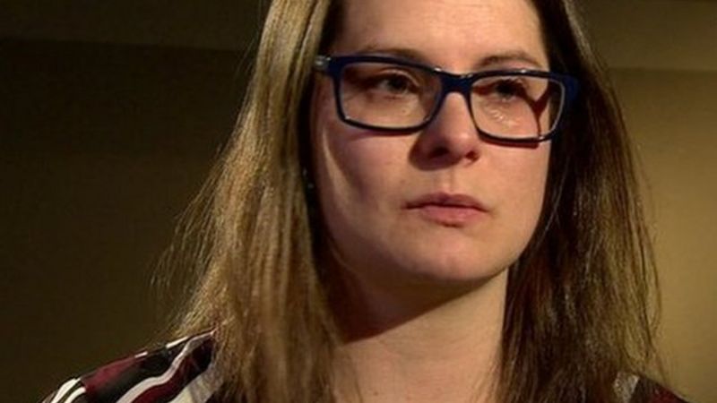 NHS 111 'missed chances to save sepsis baby William Mead' - BBC News