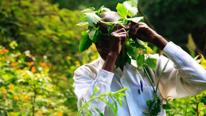 Uganda climate change: The people under threat from a melting glacier ...