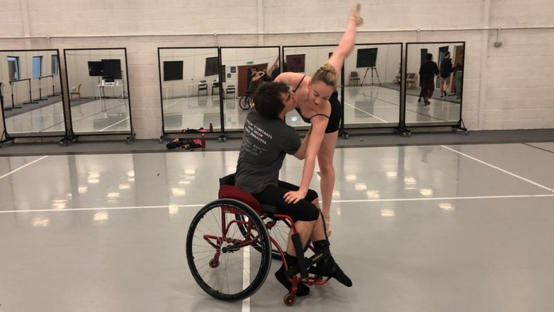 Disability: Ballet dancer Joe Powell-Main seen as 'wrong type' - BBC News