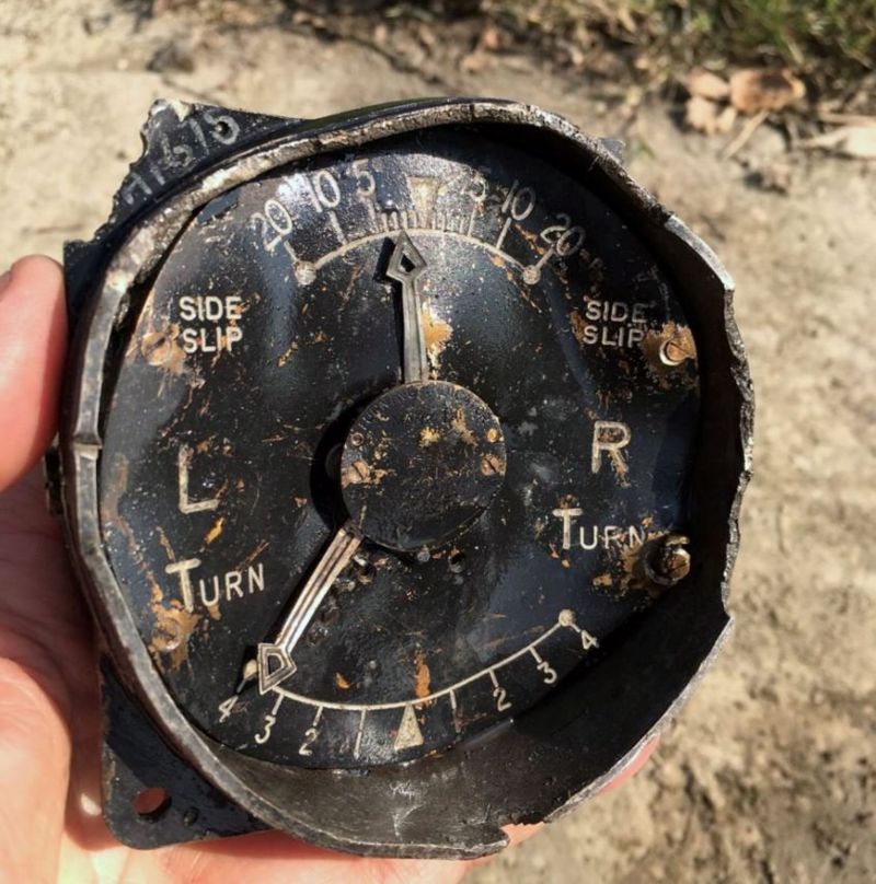 Spitfire pilot to get hero's funeral 74 years after death - BBC News