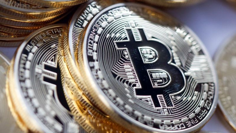 Bitfinex users to share 36% of bitcoin losses after hack - BBC News