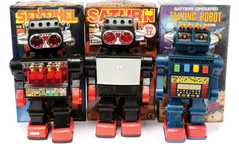 In pictures: Batman and Flash Gordon in robot toys sale - BBC News