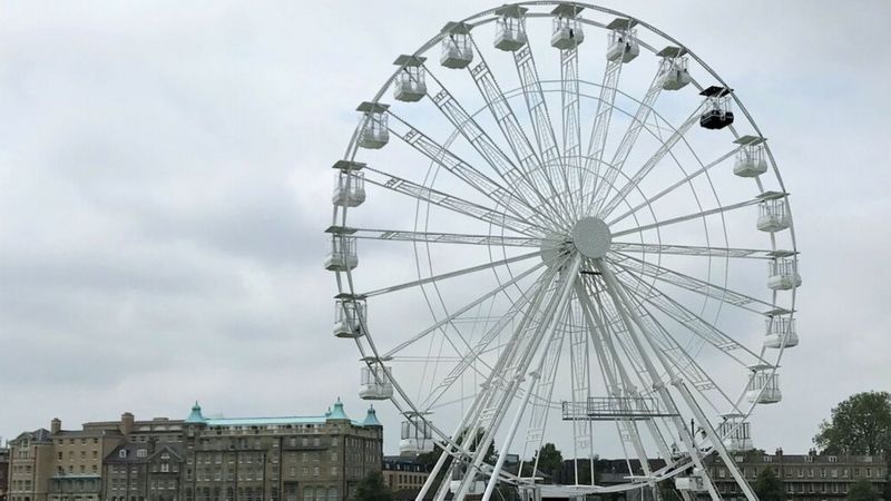 Cambridge big wheel to continue operating despite concerns - BBC News