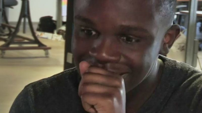 Facebook: Mark Zuckerberg and US senators inspire endless memes - BBC News