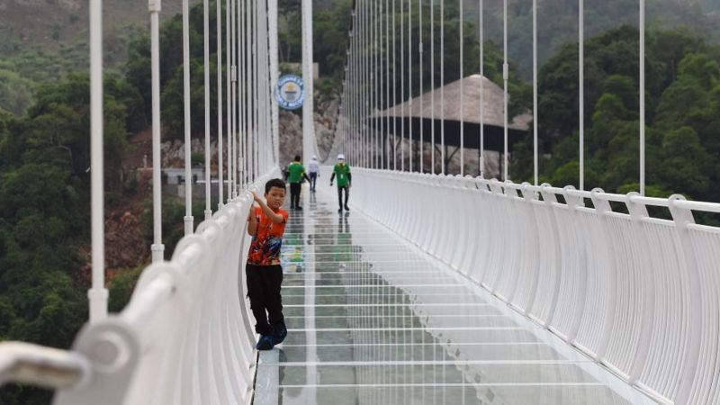 World's largest see-through bridge opens in Vietnam - BBC Newsround