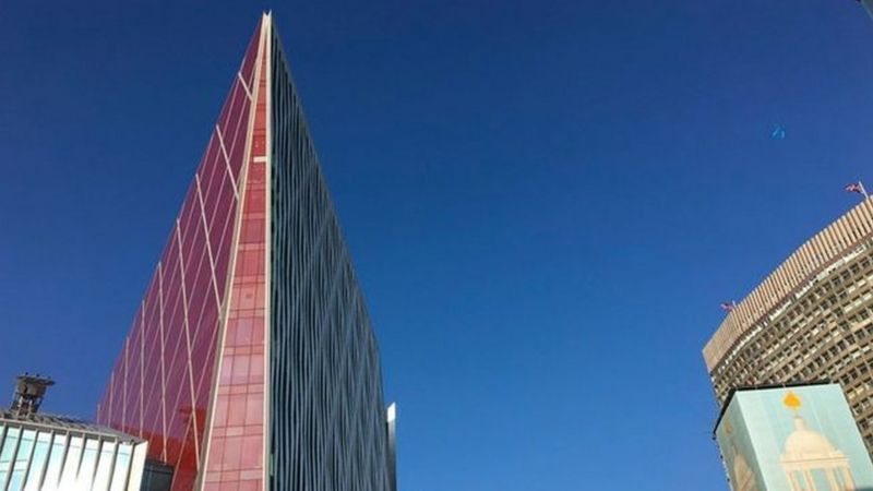 GCHQ put 'image before cost' with new building - BBC News