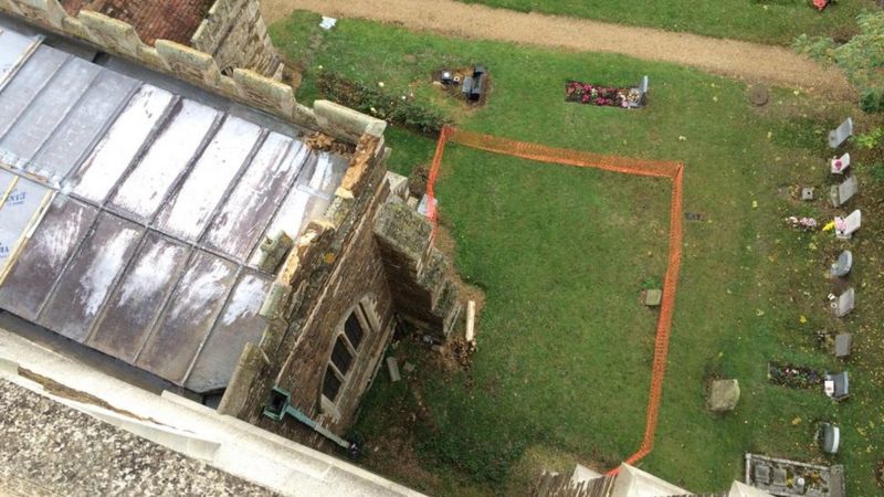 Stolen church roof '£400k to replace' - BBC News