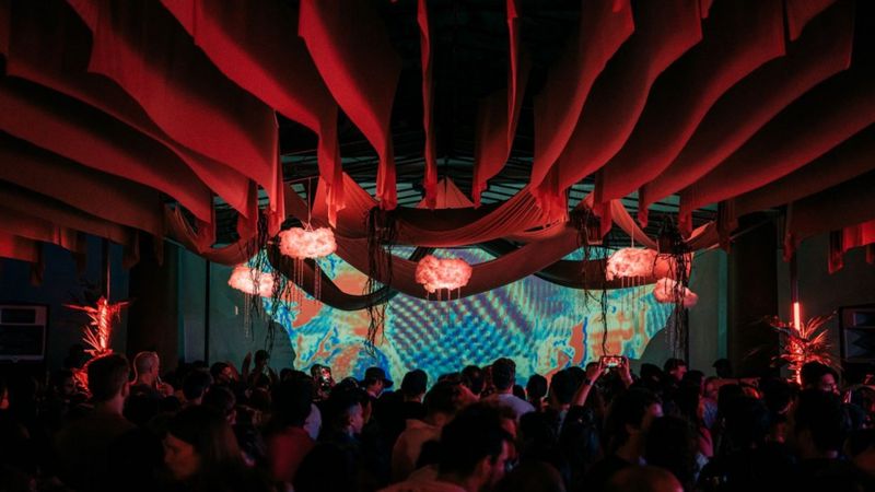 Singapore's rave scene offers freedom in a strait-laced city - BBC News