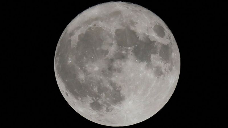 Super blue moon to delight Northern Ireland stargazers - BBC News