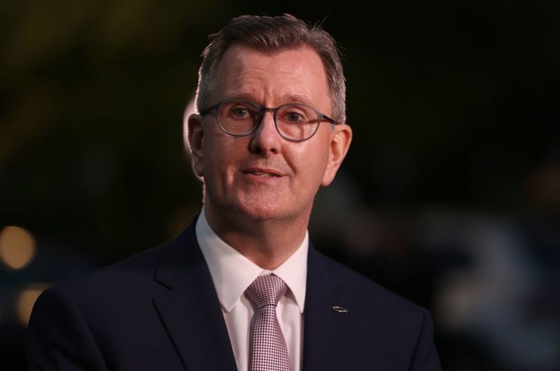 Alex Easton: MLA 'has no regrets' over quitting DUP - BBC News