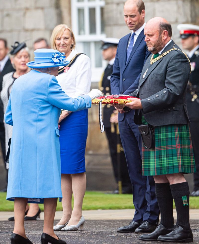 Queen hopes to make annual trip to Scotland - BBC News