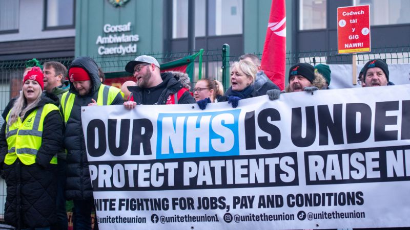 Welsh NHS strikes: Nurses to vote on new pay deal - BBC News Welsh NHS strikes: Nurses to vote on new pay deal - BBC News