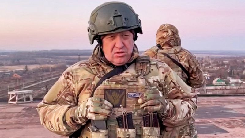 Vladlen Tatarsky: Killing of pro-Kremlin blogger investigated as murder ...