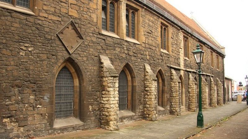 Plans to save 'oldest friary' to be discussed - BBC News