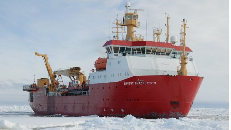 UK-funded ice breaker in 'elite' Arctic tourism row - BBC News