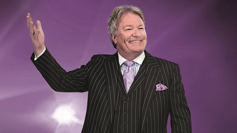 Jim Davidson to star in 'honest' show about his career - BBC News
