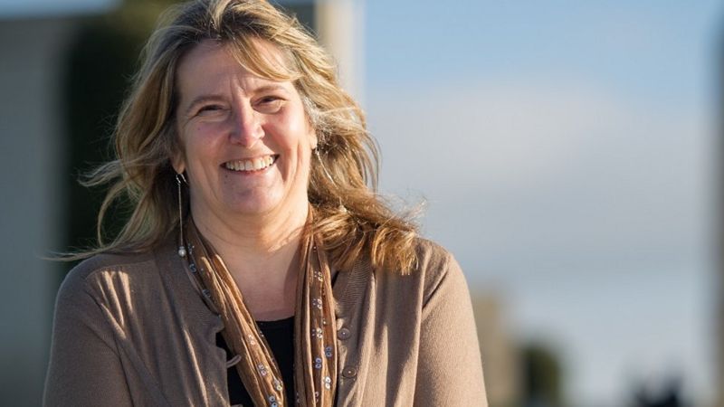 Body in the tree murder explored in BBC Sounds podcast - BBC News