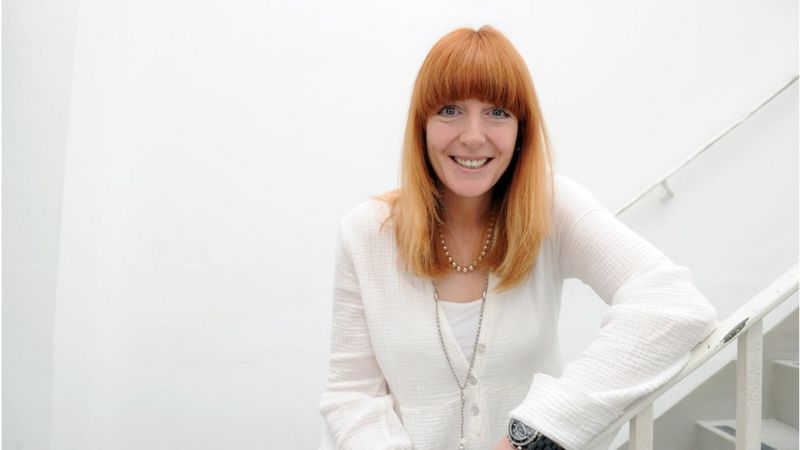 Yvette Fielding says she was bullied on Blue Peter - BBC News
