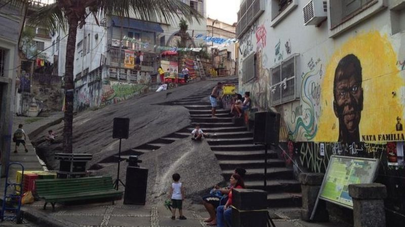 Rio's Valongo slave wharf becomes Unesco heritage site - BBC News