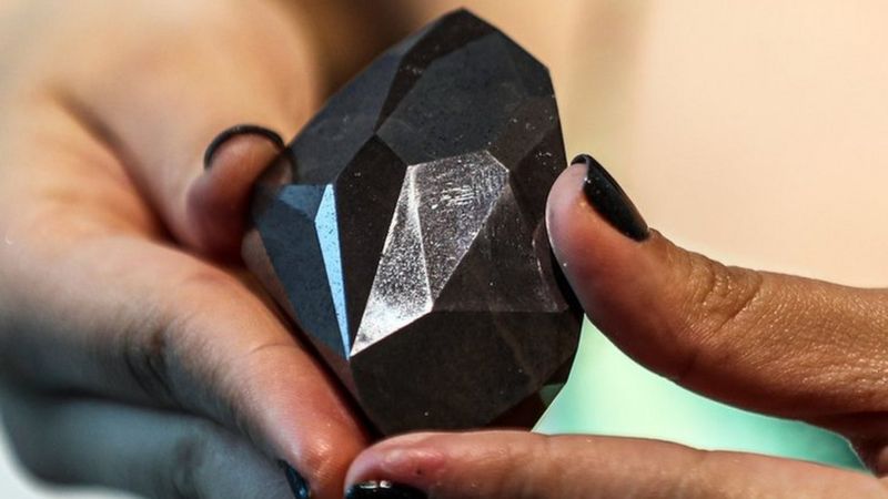 'Big Ugly Diamond' discovered by Arkansas state park visitor - BBC News